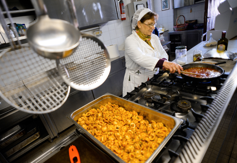 NHS Trust consolidates catering contract with other services for bumper ...