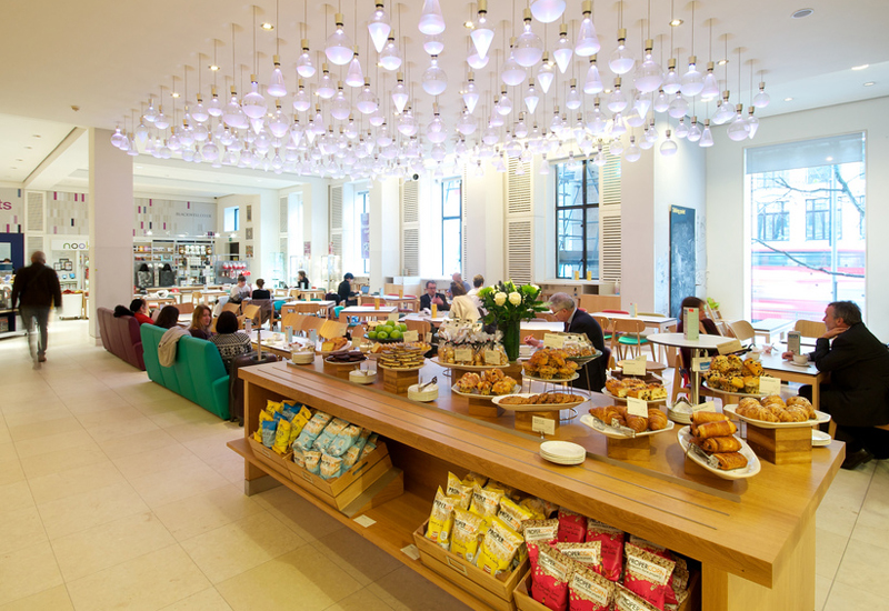 Chain to Face Backlash Over Catering Contract | Food Service Equipment