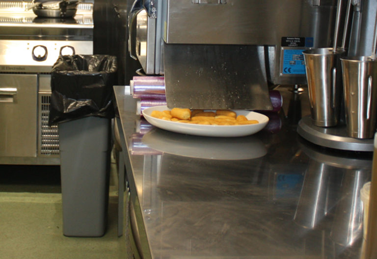 10 TOP TIPS: Mastering food waste management for commercial kitchens